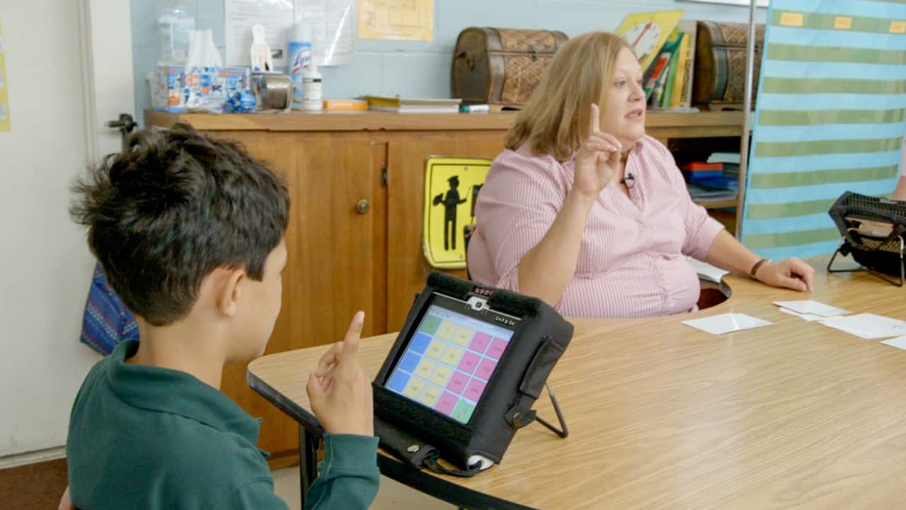 Using American Sign Language with Symbols in the Classroom | n2y Blog